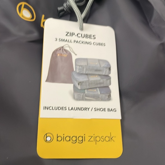 Biaggi | Other | Biaggi Zipsak Set Of 3 23 Zip Cubes Compression | Poshmark